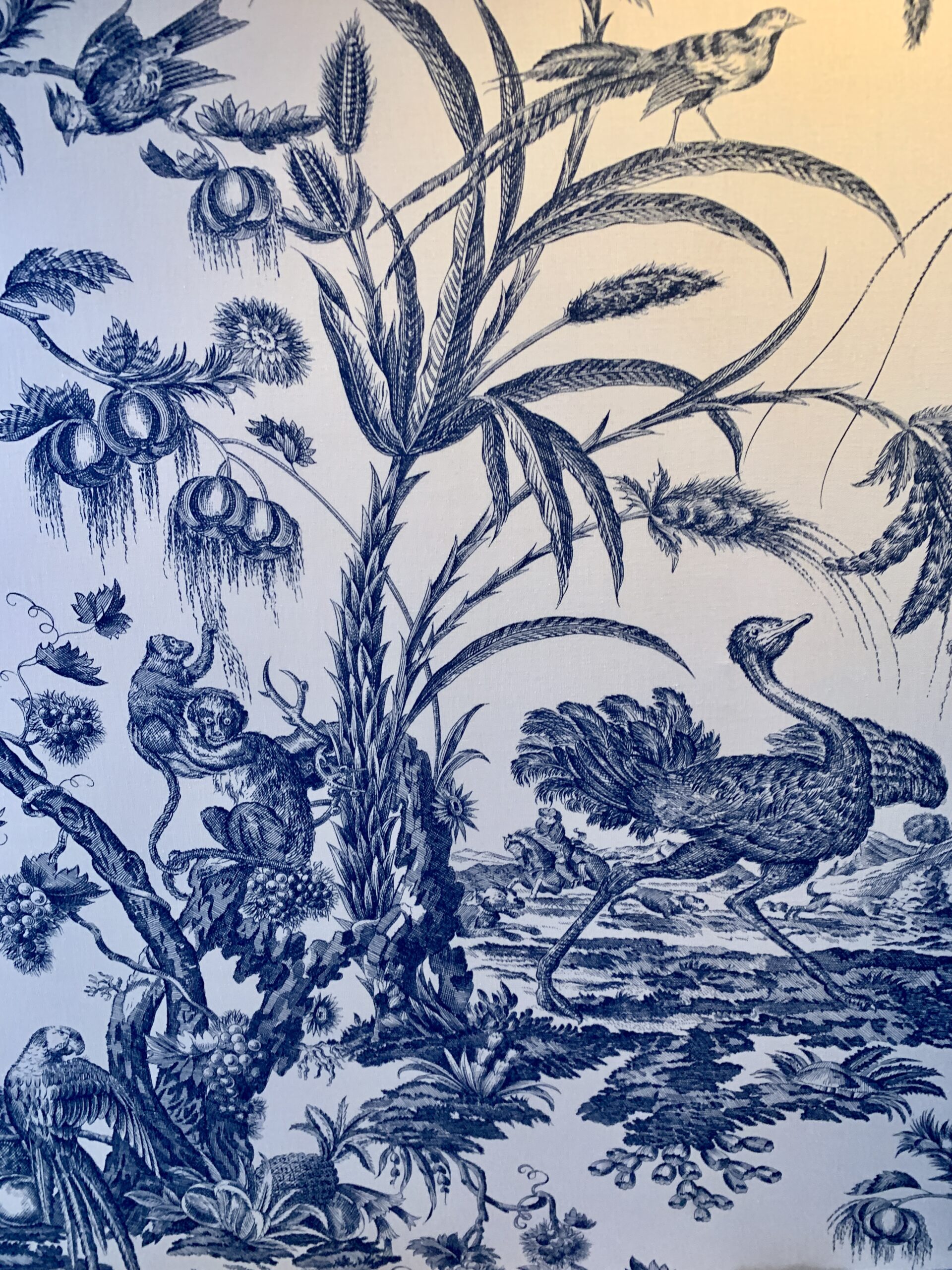 10 Lovely Wallpapers and Matching Fabrics for a Modern Antique Room ...